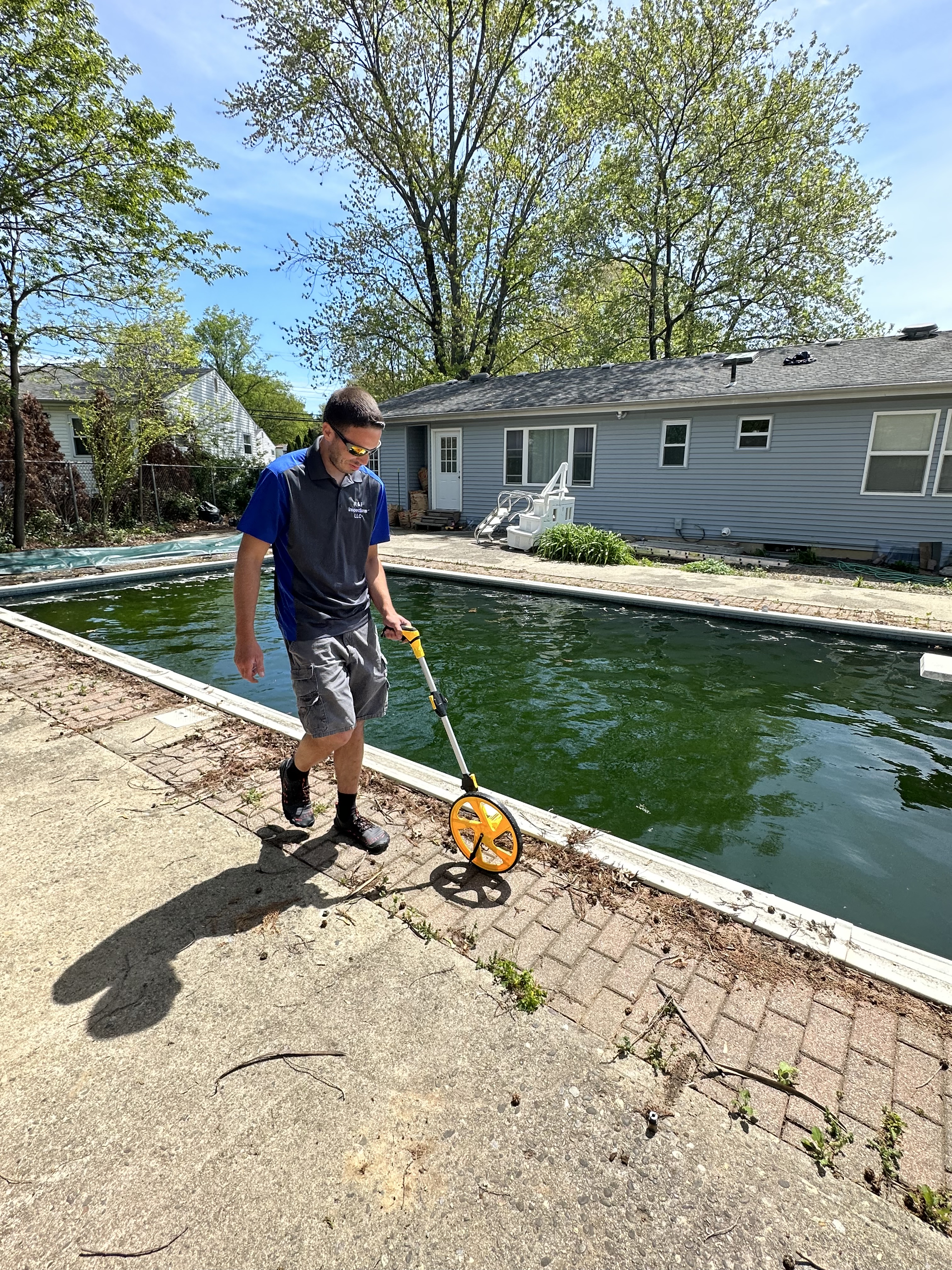 About Us – R & I Pools, LLC